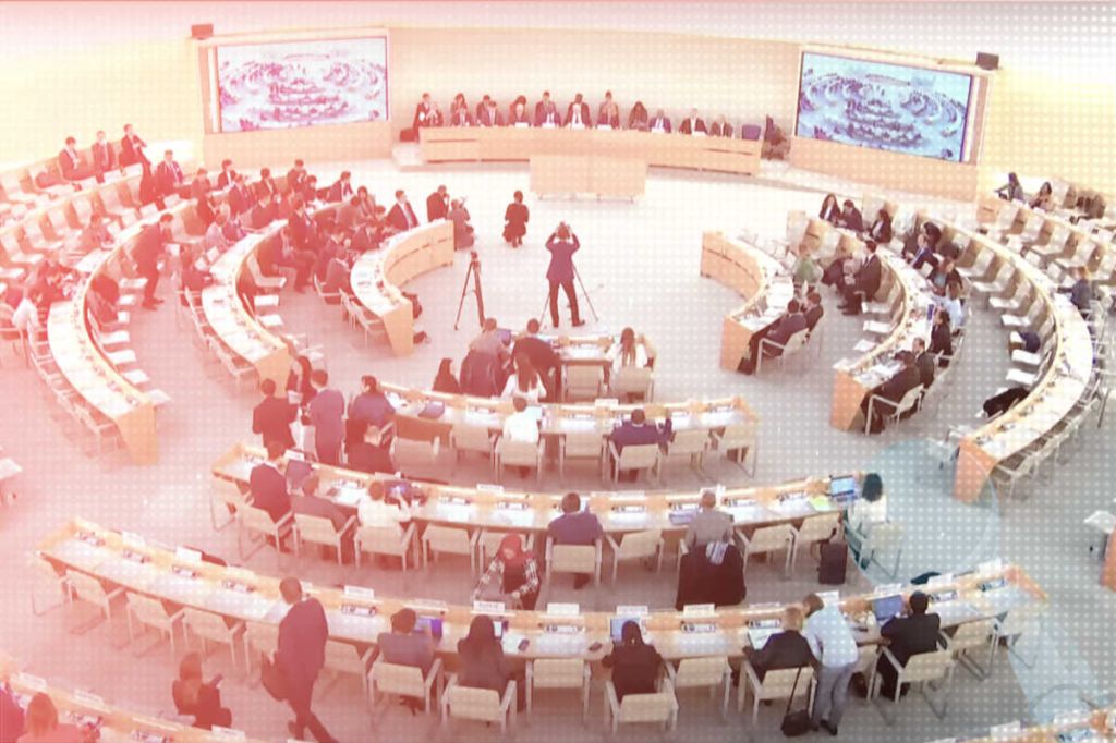 The Dawn of the Little Red Phone - China Media Project